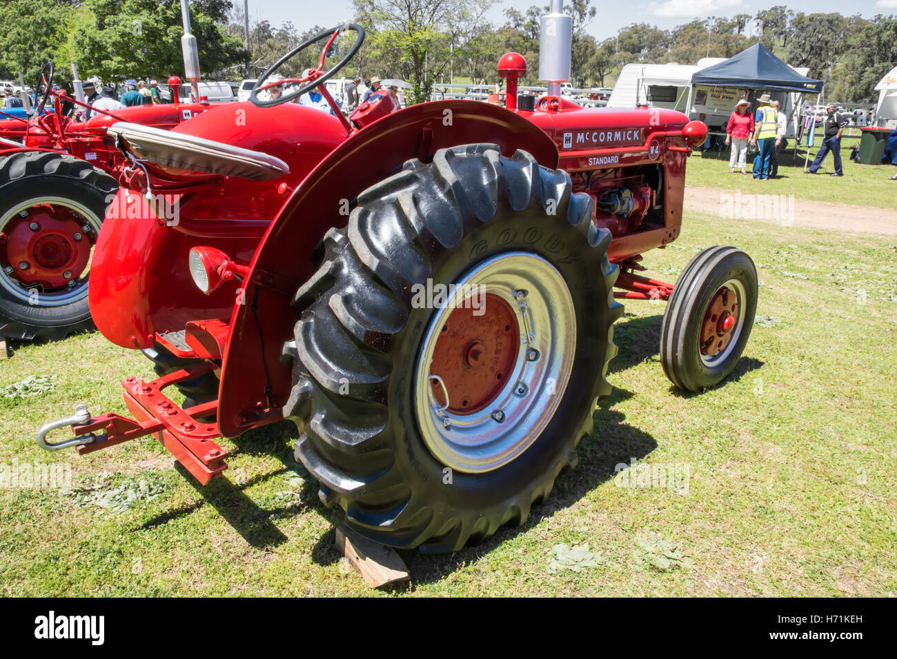 The mccormick tractor -Fotos und -Bildmaterial in hoher Auflösung – Alamy