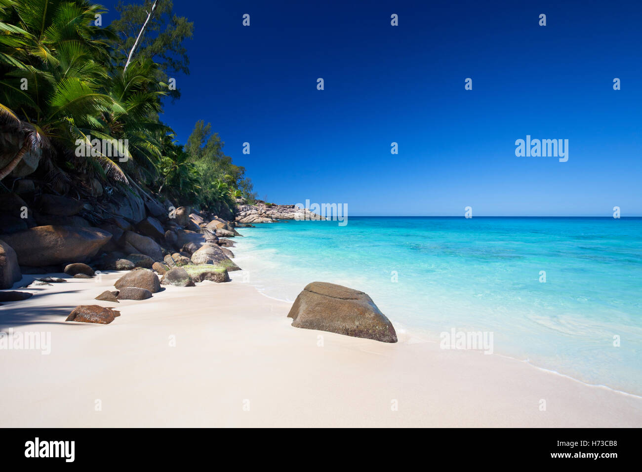Aquamarin meere -Fotos und -Bildmaterial in hoher Auflösung – Alamy