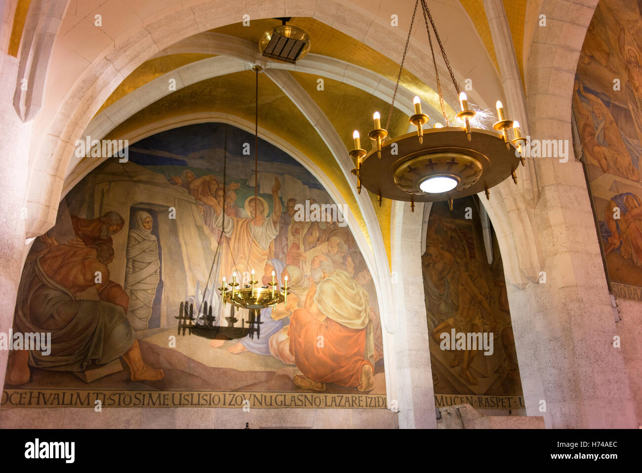 Innenraum der St.-Markus Kirche, Zagreb Stockfotografie - Alamy