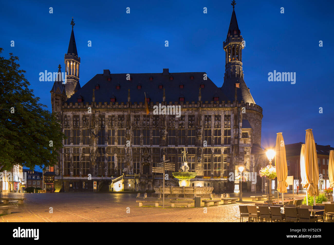 Aachen townhall -Fotos und -Bildmaterial in hoher Auflösung – Alamy