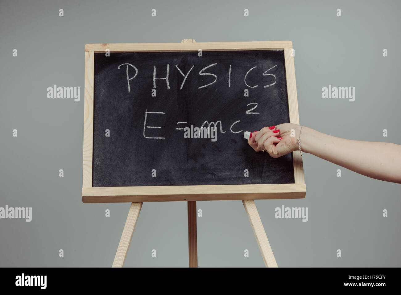 Albert einstein chalkboard -Fotos und -Bildmaterial in hoher Auflösung ...
