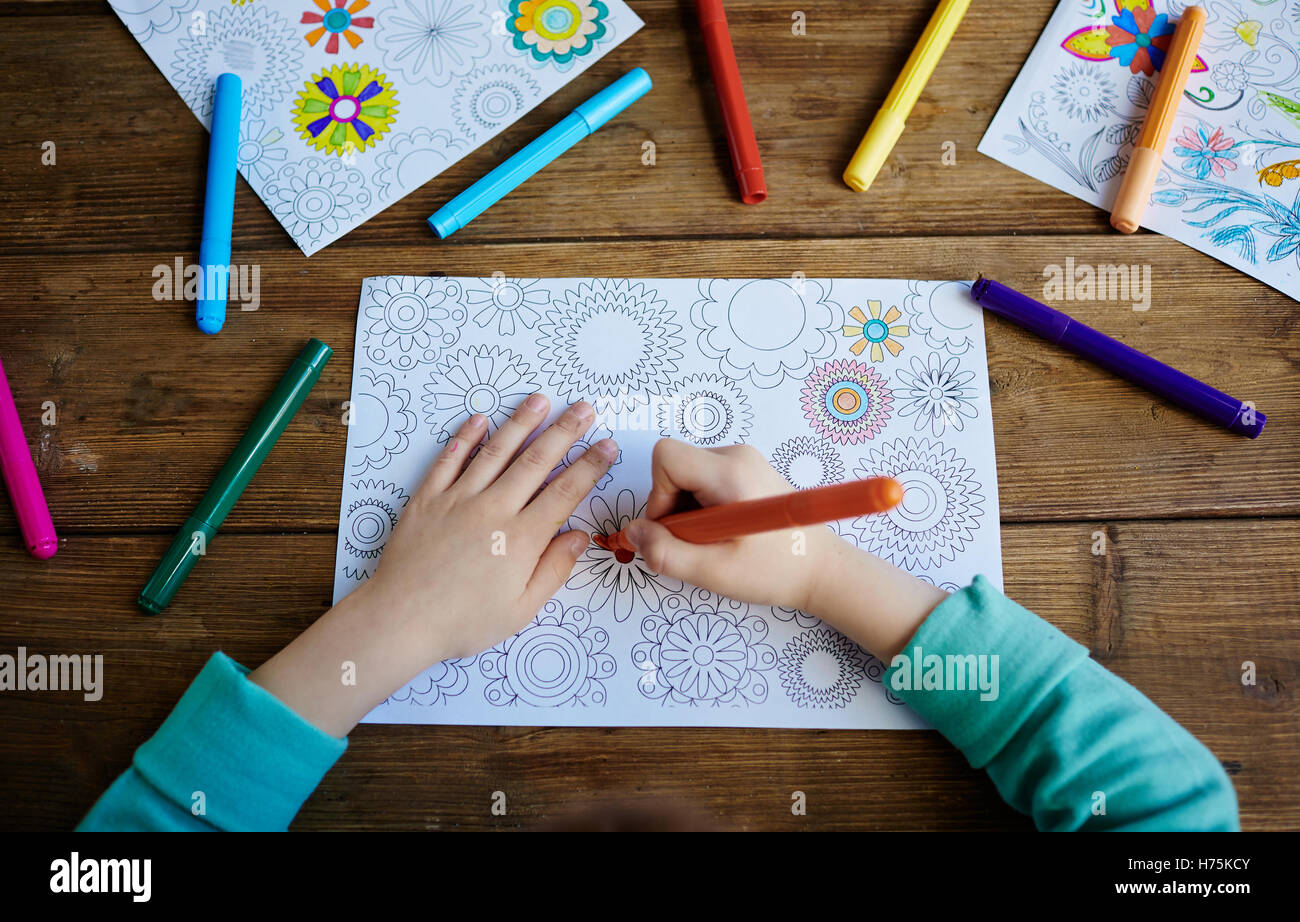 Página para colorear de semáforo preescolar -Fotos und -Bildmaterial in ...