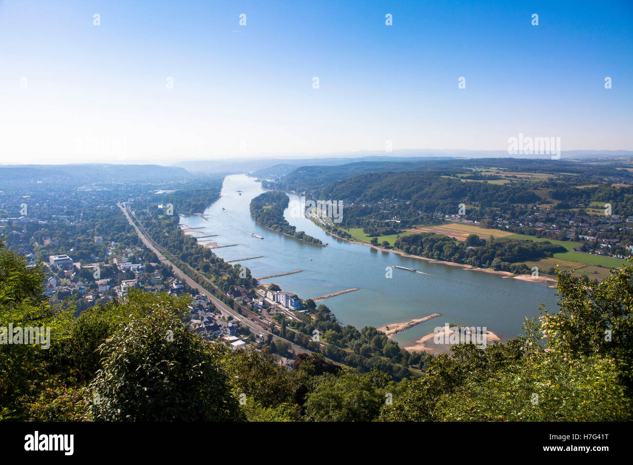 Deutschland, Siebengebirge, Blick vom Berg Drachenfels in Königswinter ...