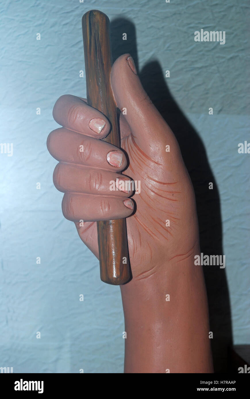 menschliche Hand aus Gips Stockfotografie - Alamy