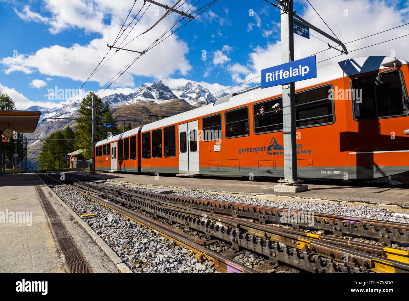 Gornergratbahn Riffelalp station Stockfotografie - Alamy