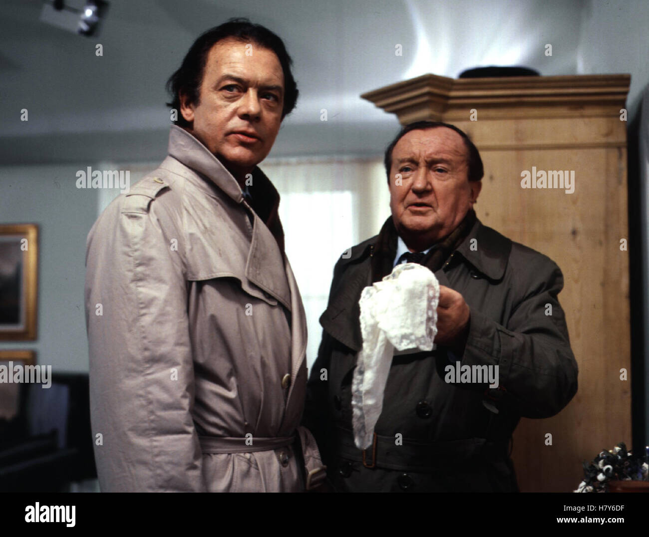 DER ALTE: Fluchthilfe, D 1983, Regie: Günter Gräwert, KLAUSJÜRGEN ...