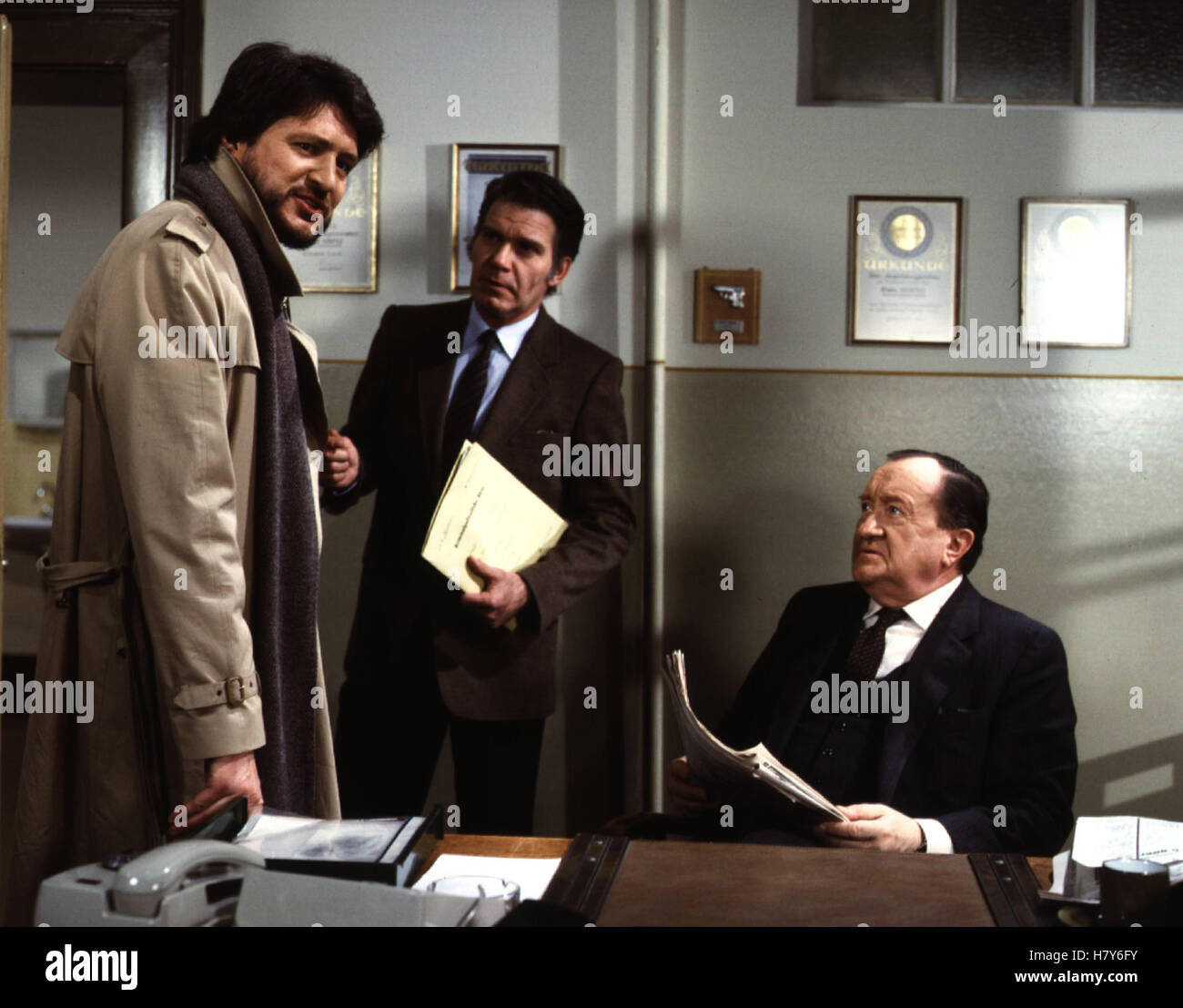 DER ALTE: Brennweite 1000, SIEGFRIED LOWITZ, JAN HENDRIKS, CHRISTIAN ...