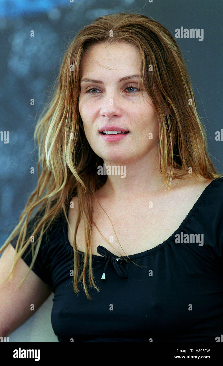 Emmanuelle seigner -Fotos und -Bildmaterial in hoher Auflösung – Alamy
