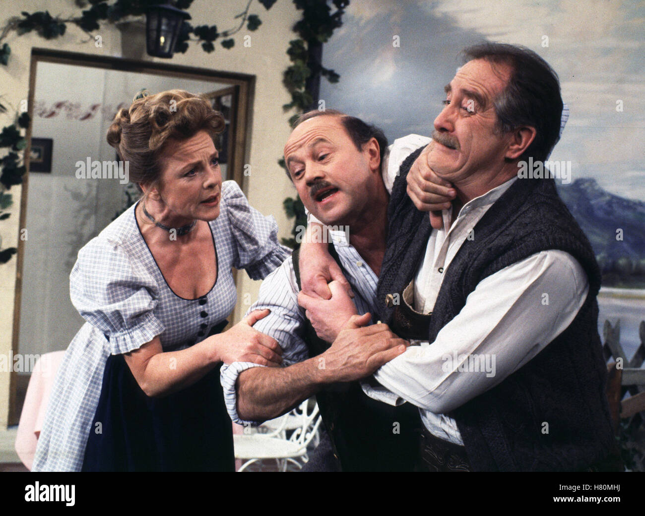CHIEMGAUER VOLKSTHEATER: Der Millibankerl-Krieg, D 1995, Regie: Karl ...