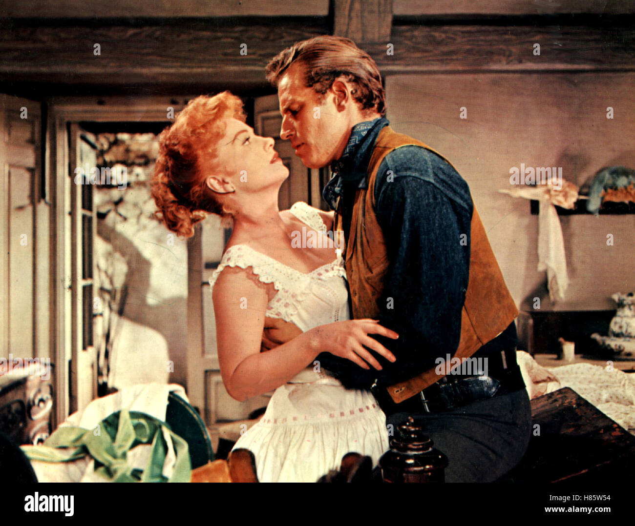 Anne baxter charlton heston -Fotos und -Bildmaterial in hoher Auflösung ...