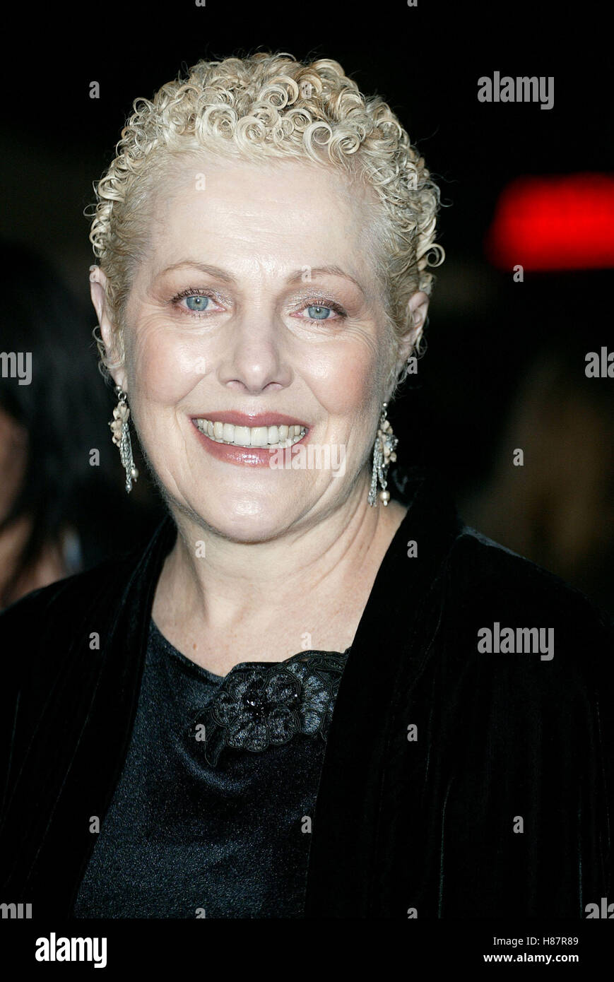 Lynn redgrave peter pan premiere -Fotos und -Bildmaterial in hoher ...