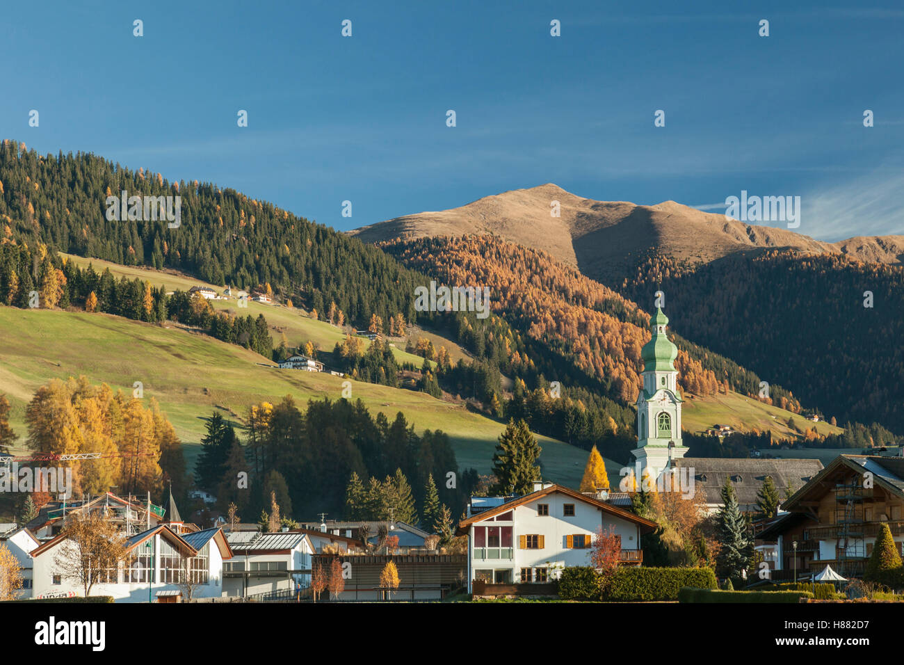 Toblach kirche -Fotos und -Bildmaterial in hoher Auflösung – Alamy