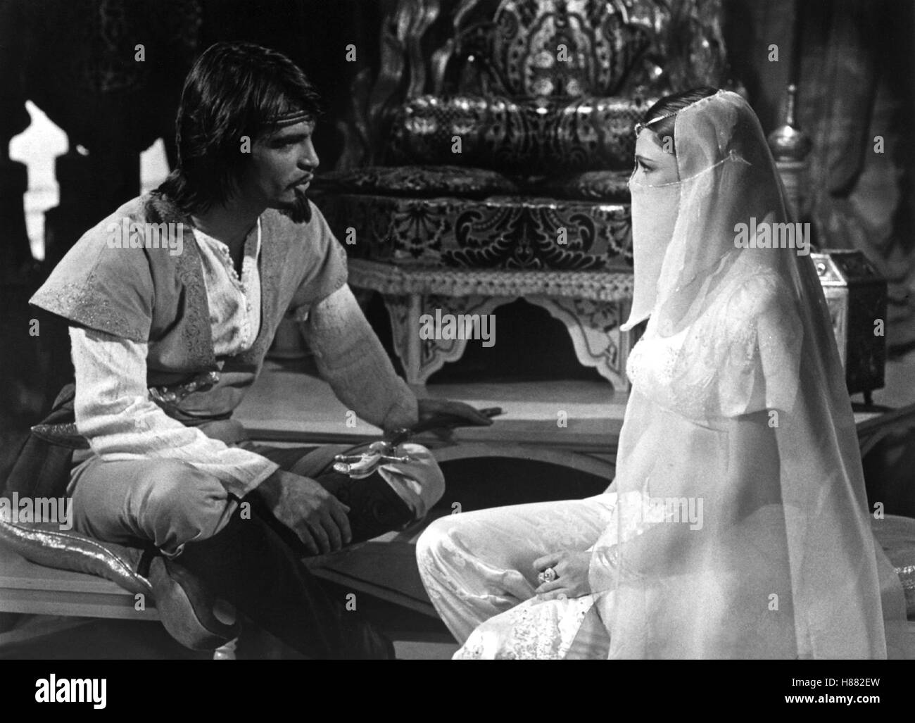 Im Banne des Kalifen, (ARABIAN ADVENTURE) GB 1978, Regie: Kevin Connor ...