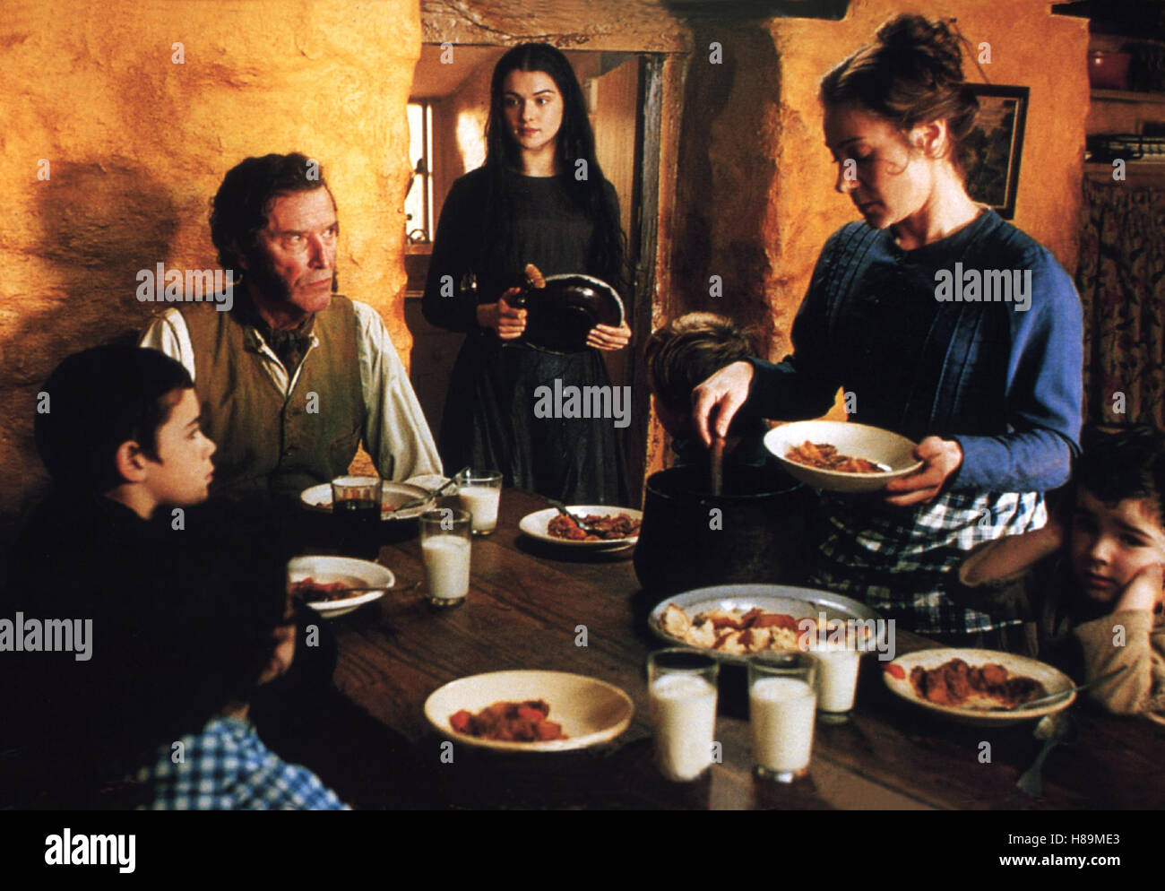 Zoe wanamaker 1998 -Fotos und -Bildmaterial in hoher Auflösung – Alamy