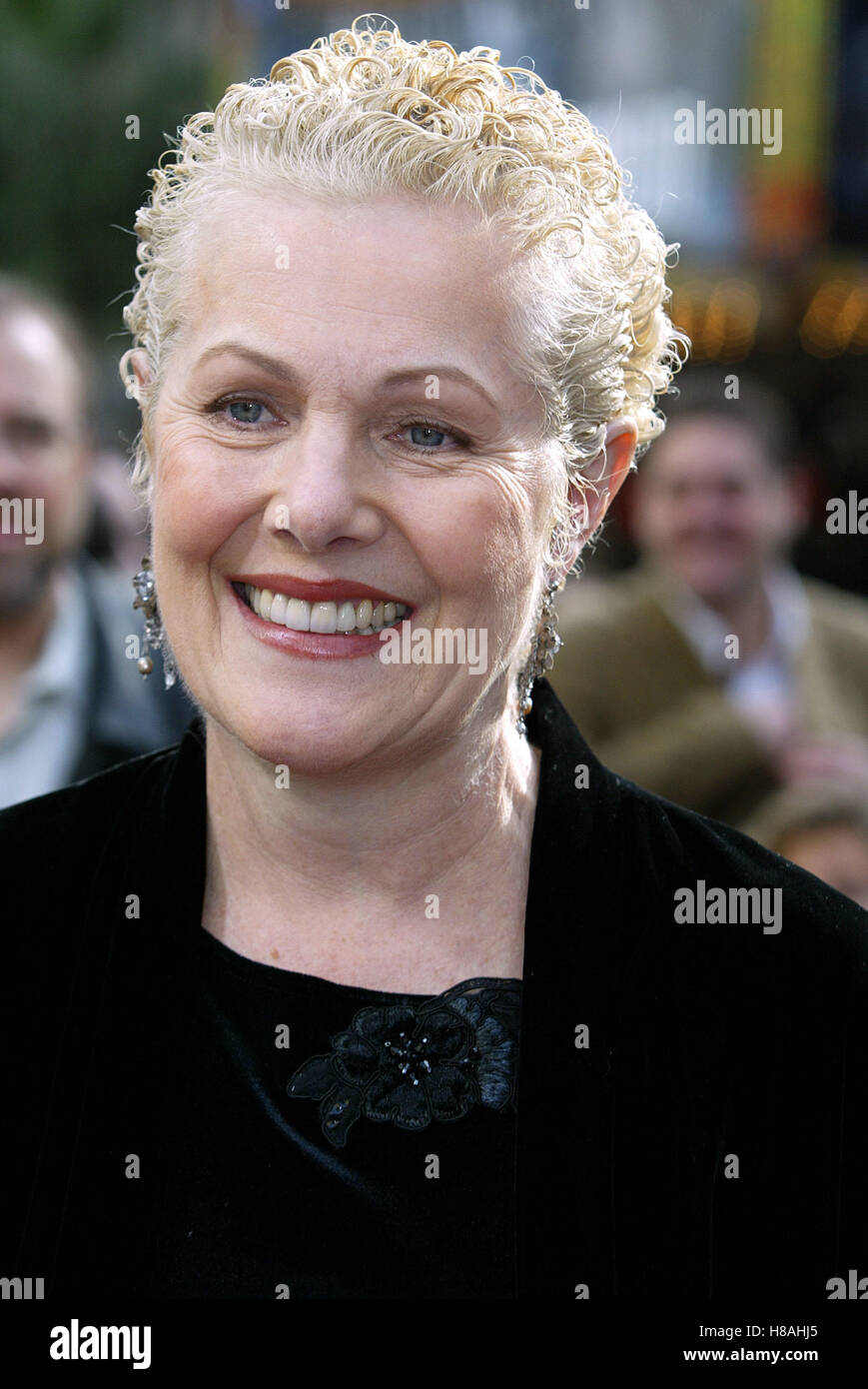 Lynn redgrave peter pan premiere -Fotos und -Bildmaterial in hoher ...