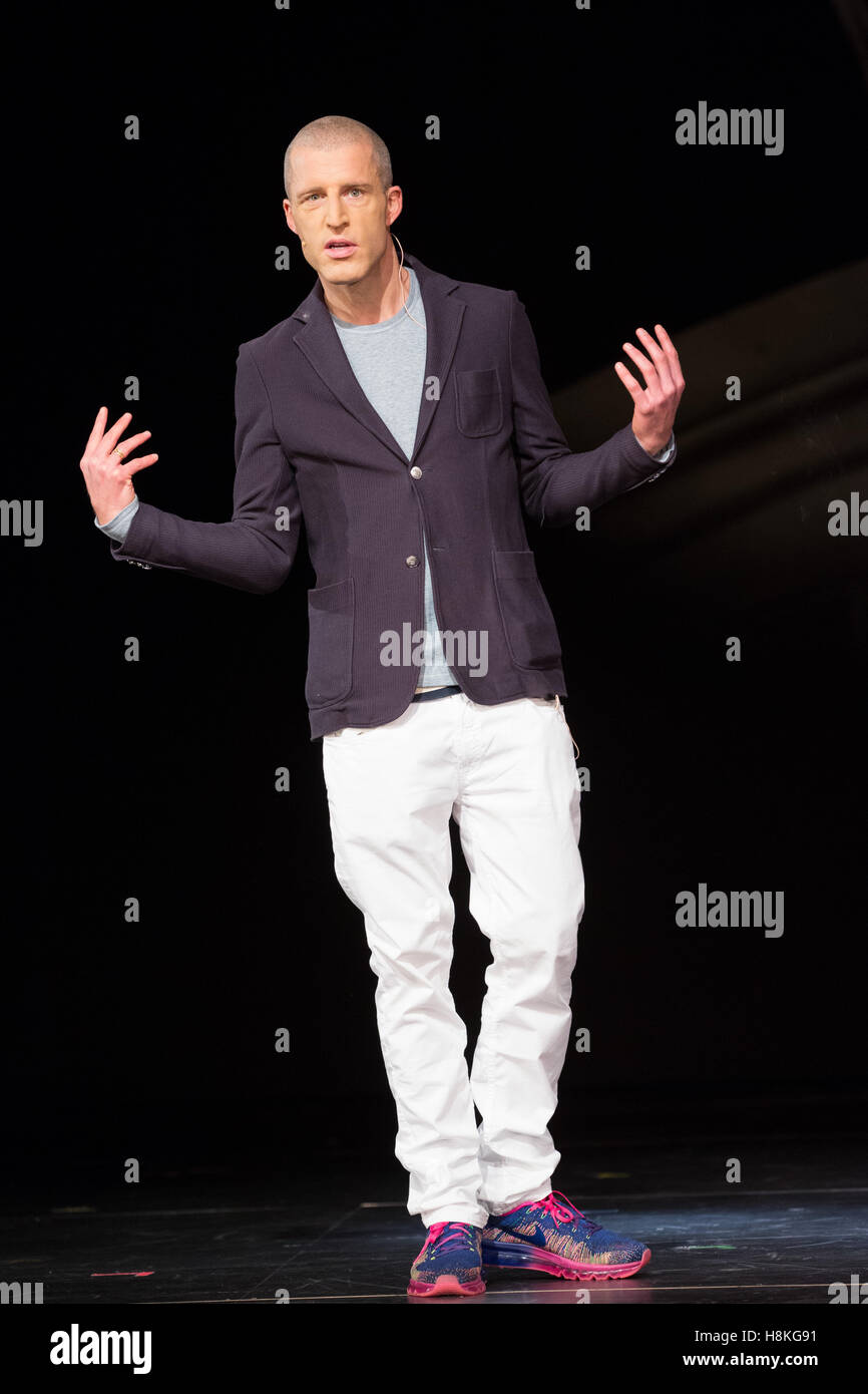 Benjamin von stuckrad barre -Fotos und -Bildmaterial in hoher Auflösung ...