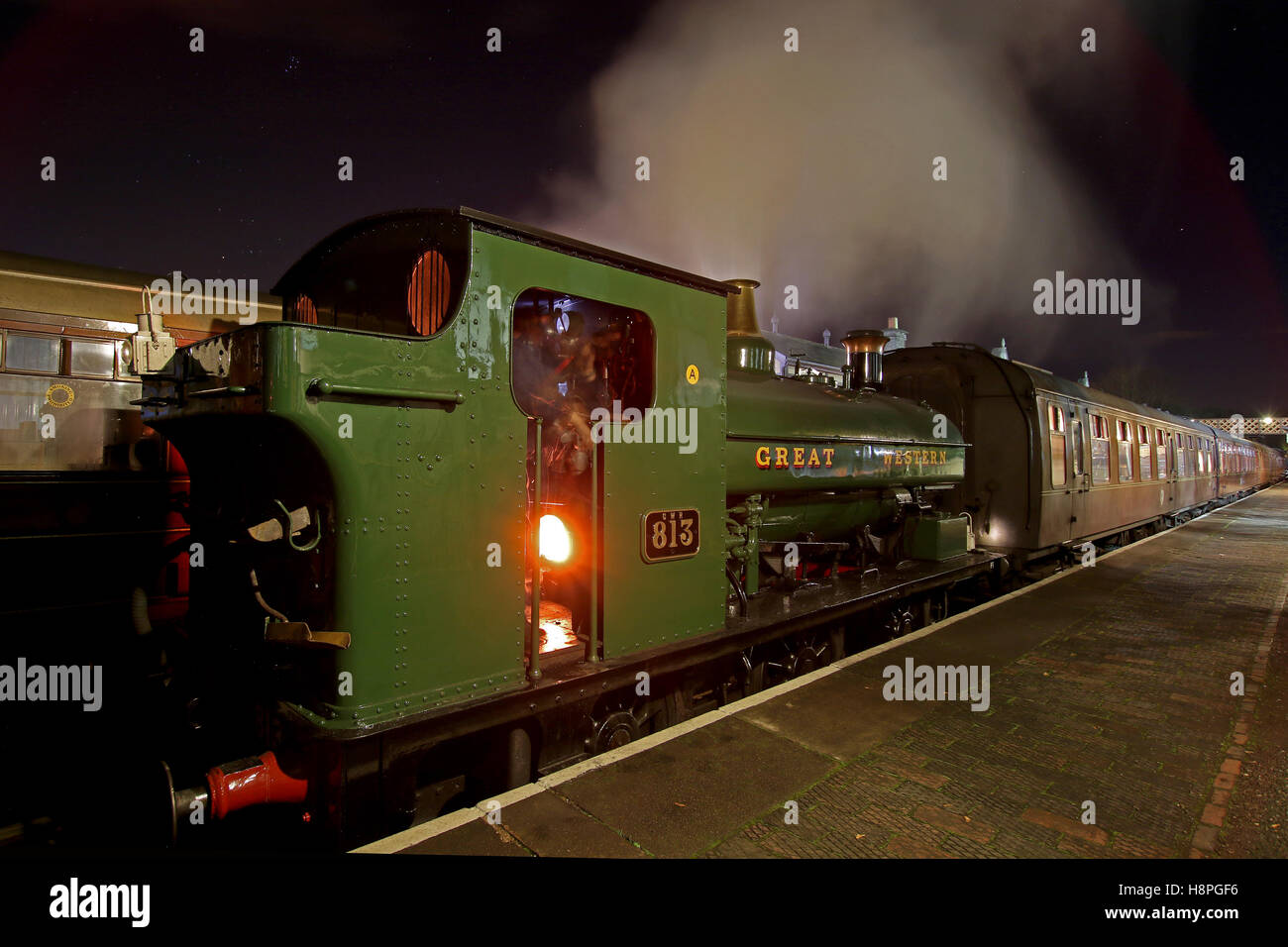 Saddle tank steam locomotive -Fotos und -Bildmaterial in hoher ...