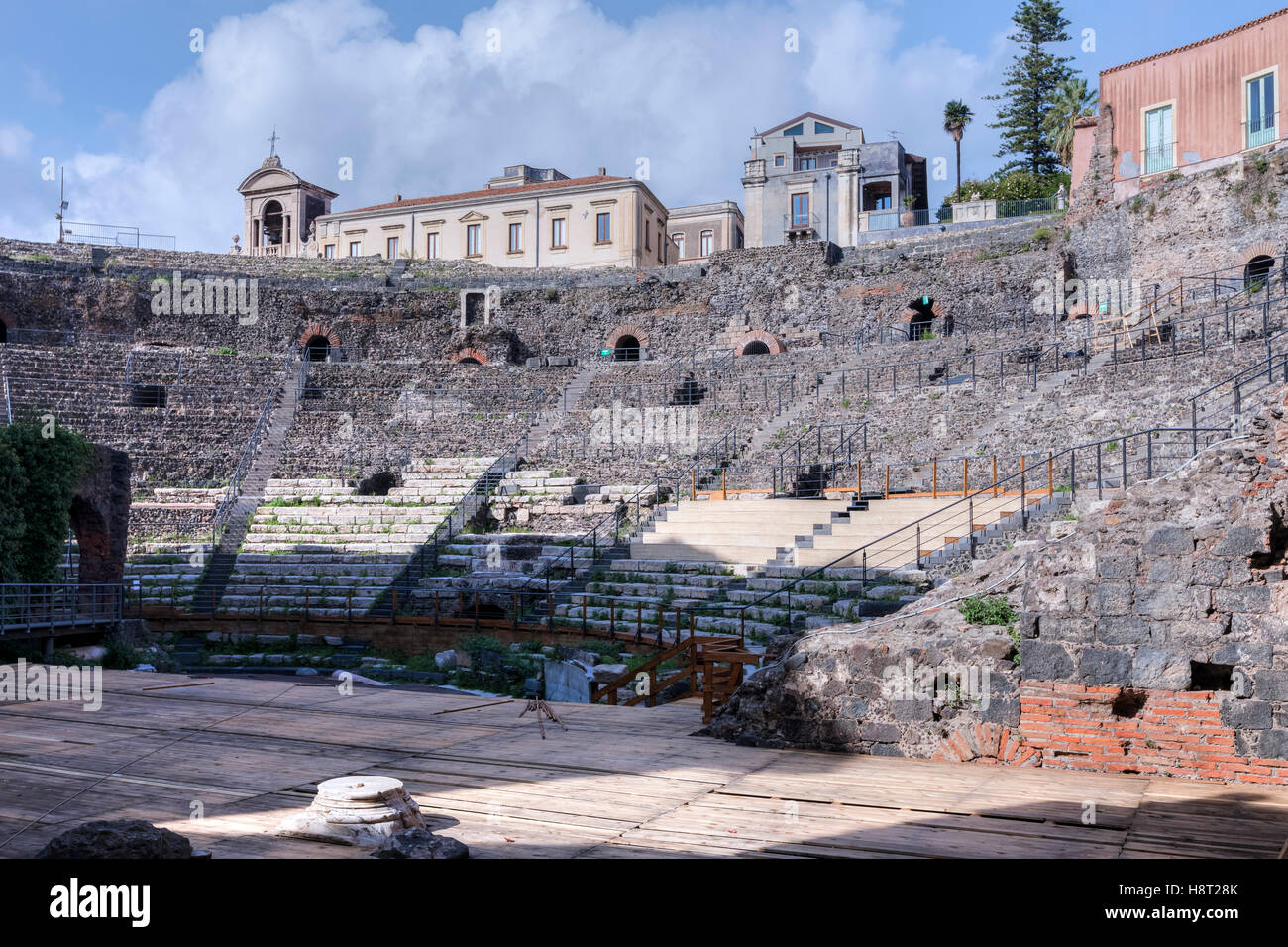 Sicily catania amphitheatre -Fotos und -Bildmaterial in hoher Auflösung ...