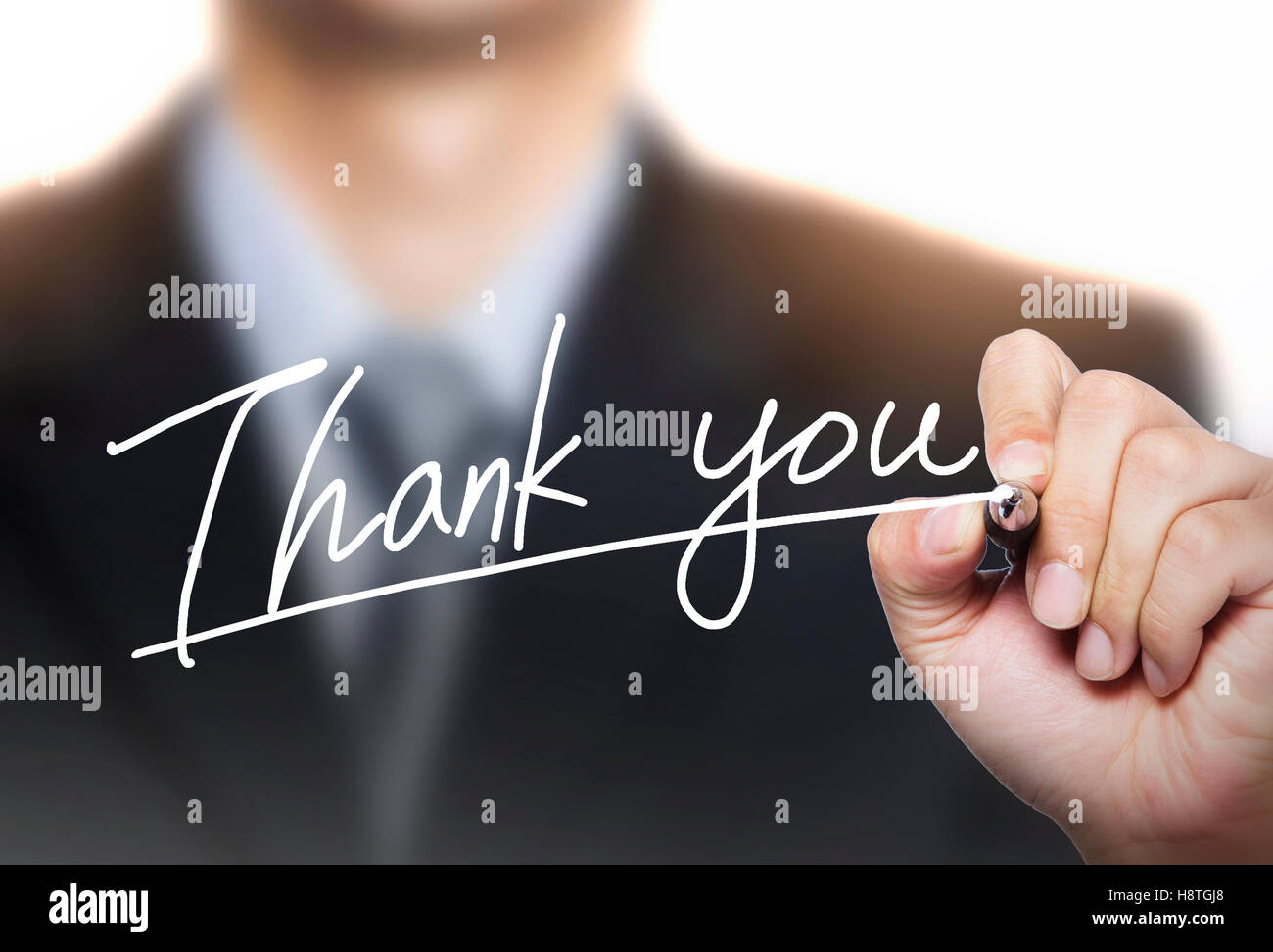 Danke von hand geschrieben, hand auf transparente Board schreiben, Foto ...