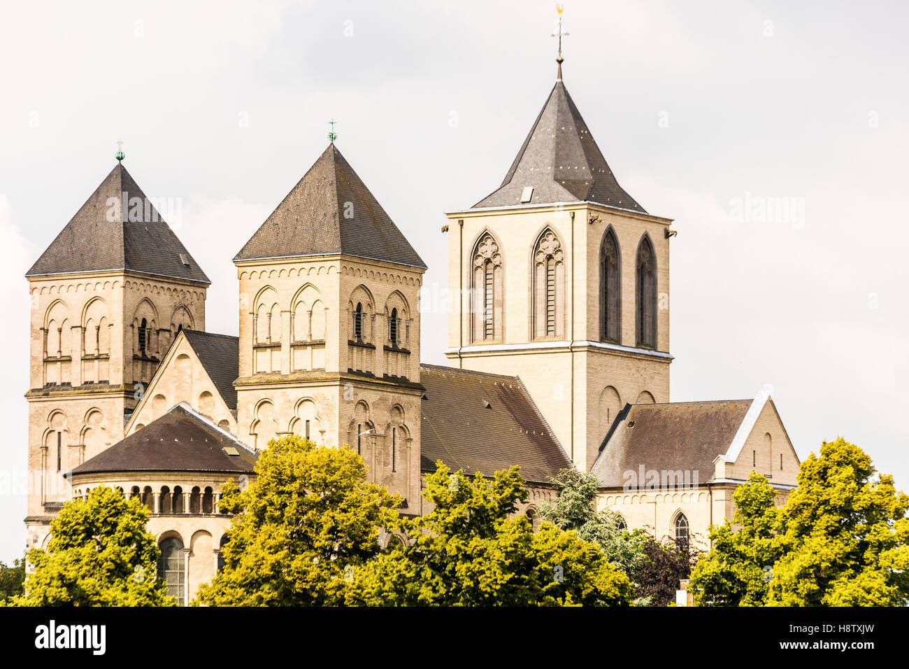 Basilika St. Kunibert, romanische Kirche, Köln, Nordrhein-Westfalen ...