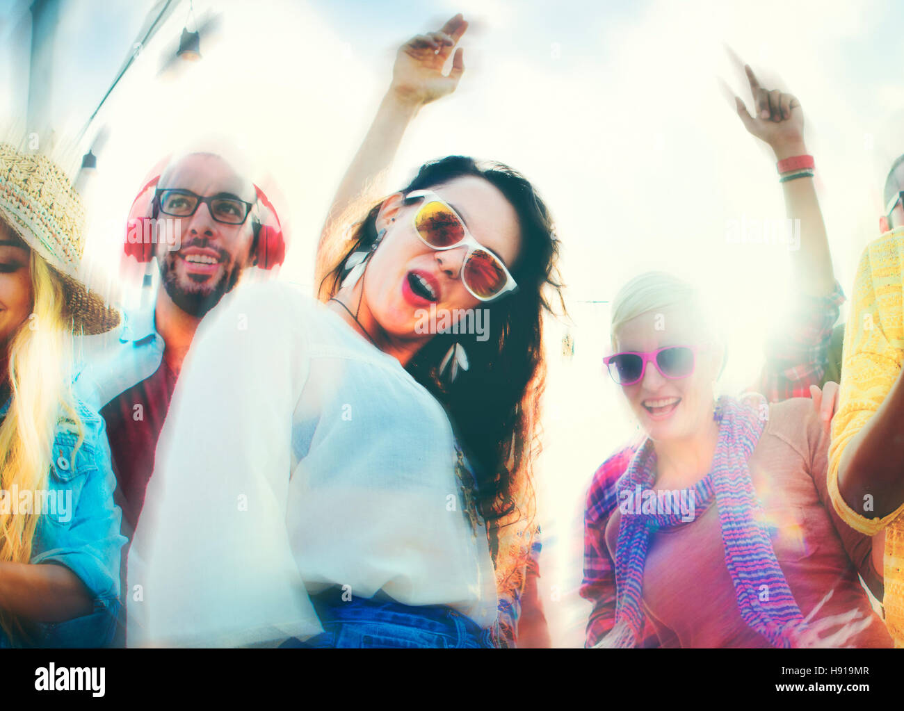 Freudige menge -Fotos und -Bildmaterial in hoher Auflösung – Alamy