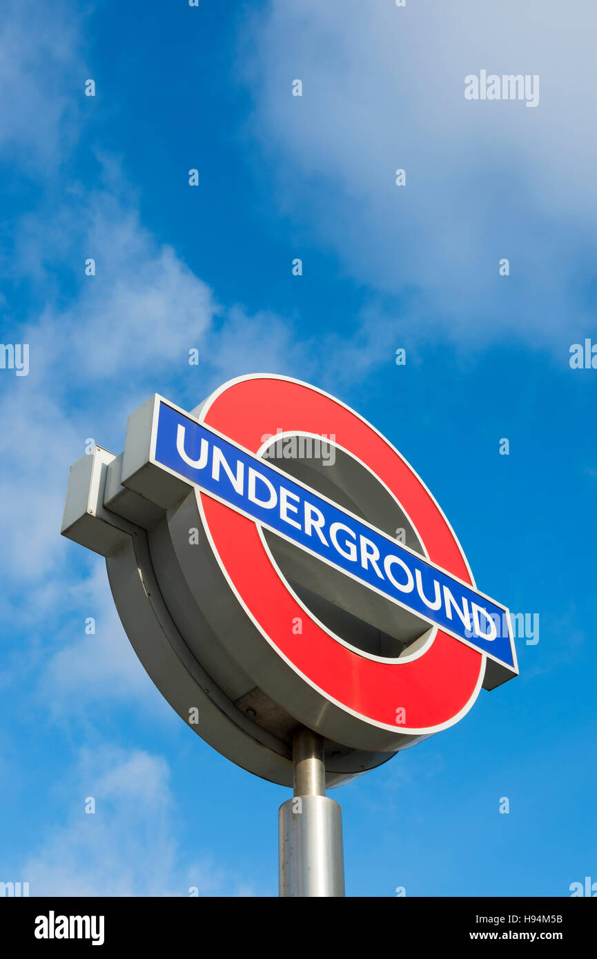 Foto von london underground -Fotos und -Bildmaterial in hoher Auflösung ...