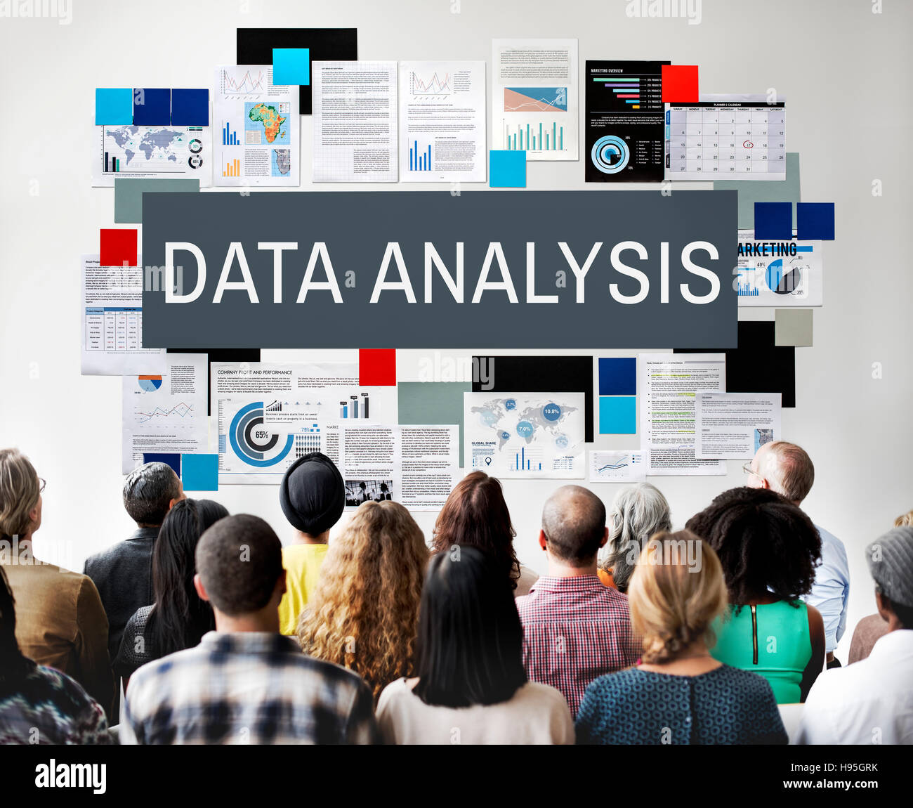 Digitaler analysecomputer -Fotos und -Bildmaterial in hoher Auflösung ...
