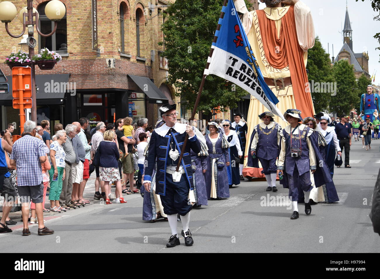 Reuzenstoet, Reuzen, Giant, Nieuwpoort Stockfotografie - Alamy