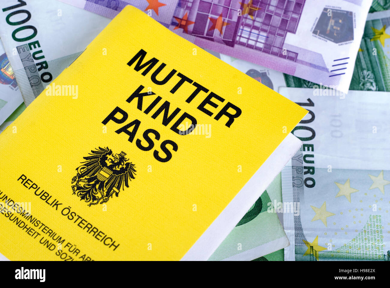 Mutterpass dokument -Fotos und -Bildmaterial in hoher Auflösung – Alamy