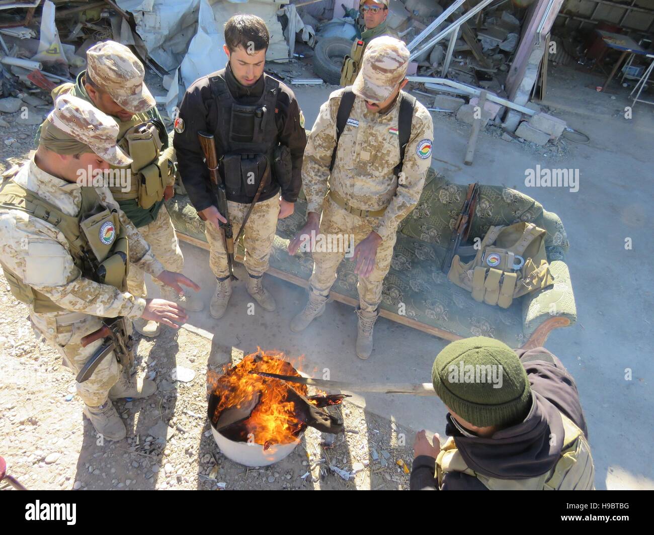 Peshmerga fighters -Fotos und -Bildmaterial in hoher Auflösung – Alamy