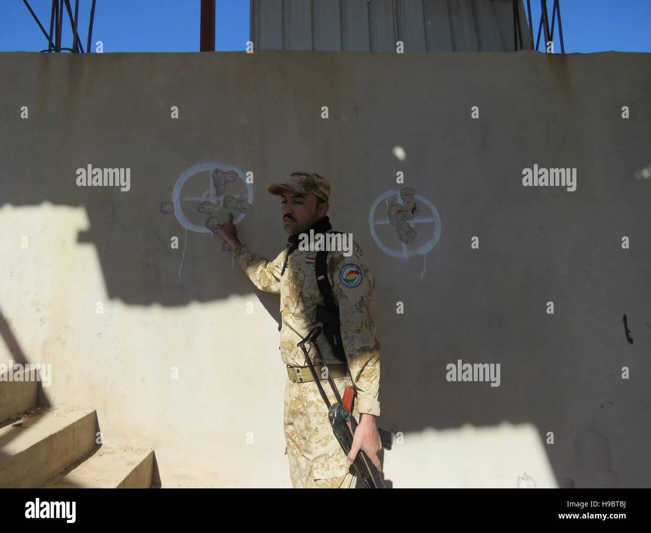 Peshmerga fighters -Fotos und -Bildmaterial in hoher Auflösung – Alamy