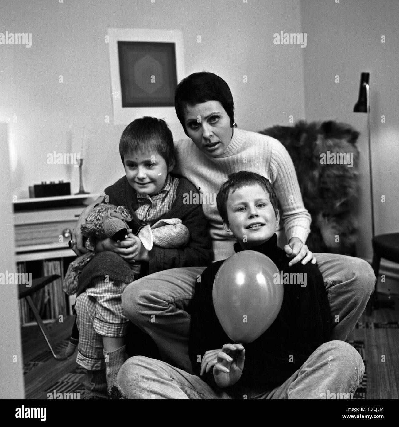 Deutsche Fernsehansagerin und Autorin Ann Ladiges Freizeit mit den ...