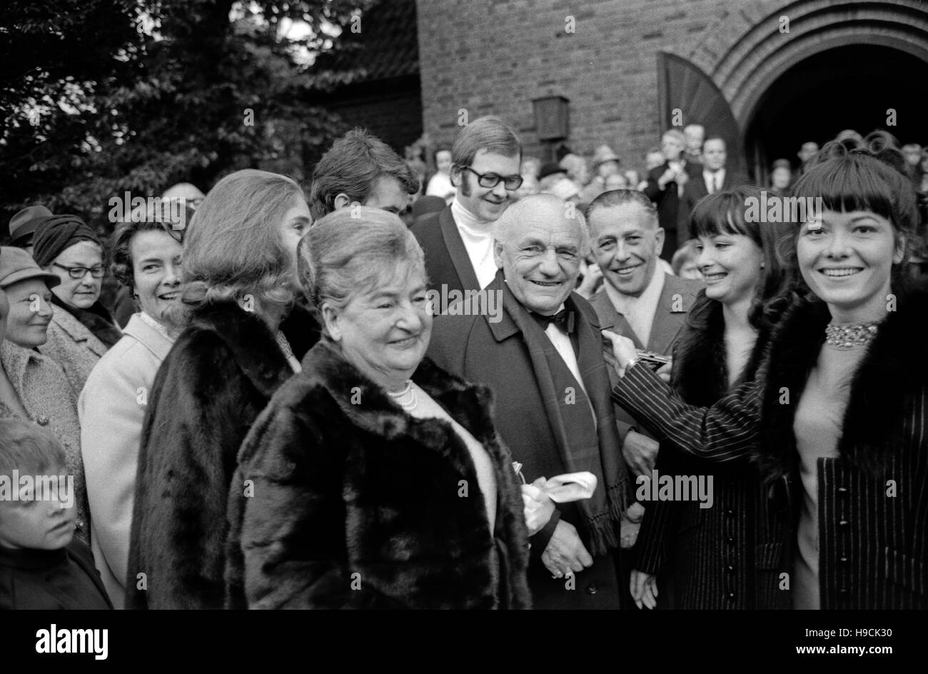 Hochzeit des Deutschen Volksschauspielers Edgar Bessen Mit Heidi Koehn ...