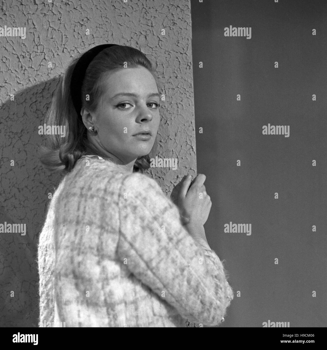 Sabine sinjen 1960s -Fotos und -Bildmaterial in hoher Auflösung – Alamy