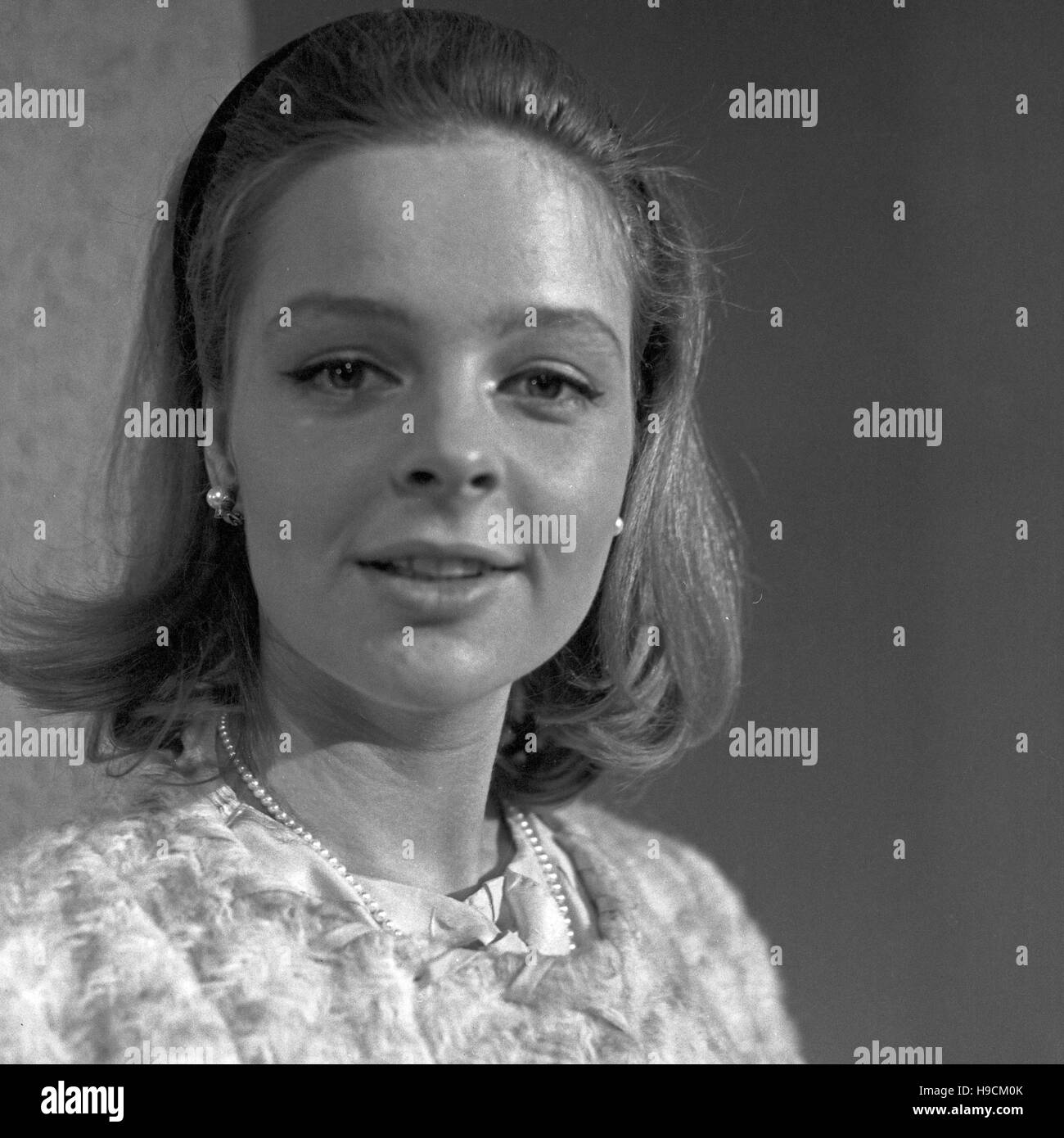 Sabine sinjen 1960s -Fotos und -Bildmaterial in hoher Auflösung – Alamy