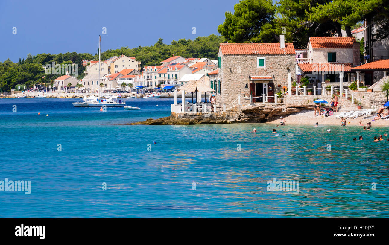 Bol, Kroatien - 7. Juli 2016: Strandbar & Restaurant Ribarska Kucica in ...