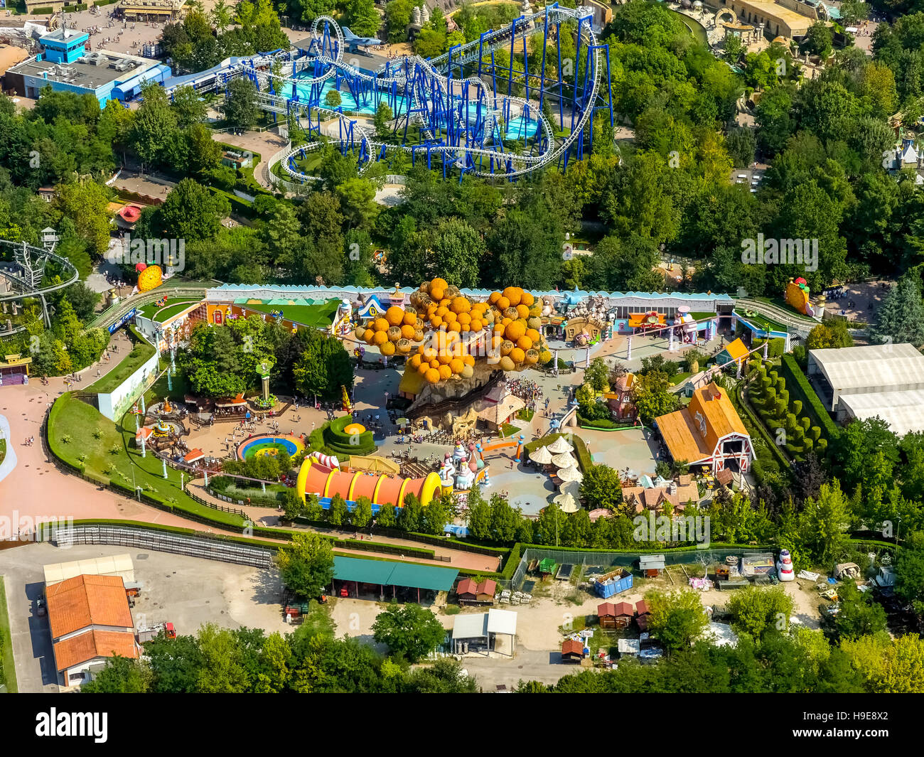 Luftaufnahme, Freizeit park Gardaland, Achterbahn, Gardasee, Lago di ...