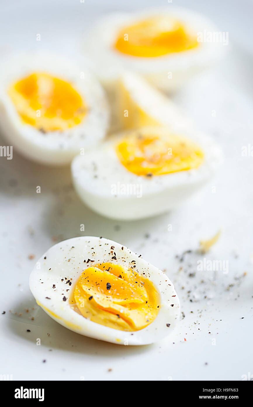 Hart gekochte eier -Fotos und -Bildmaterial in hoher Auflösung – Alamy