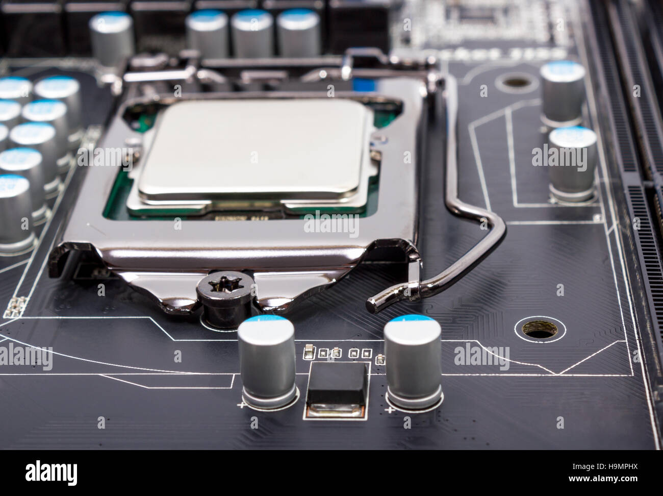 CPU-Sockel am Motherboard mit installiert einen Prozessor ...