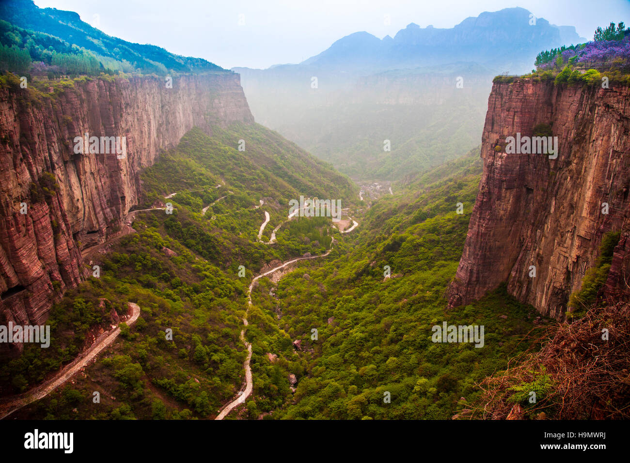 The village of guoliang -Fotos und -Bildmaterial in hoher Auflösung – Alamy