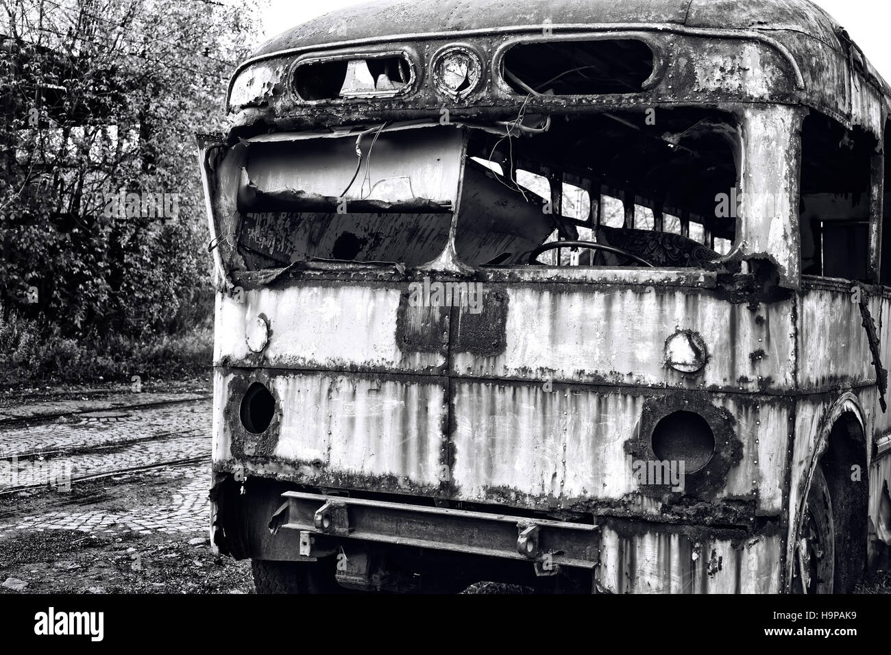 Bus Old Broken Stockfotos und -bilder Kaufen - Alamy