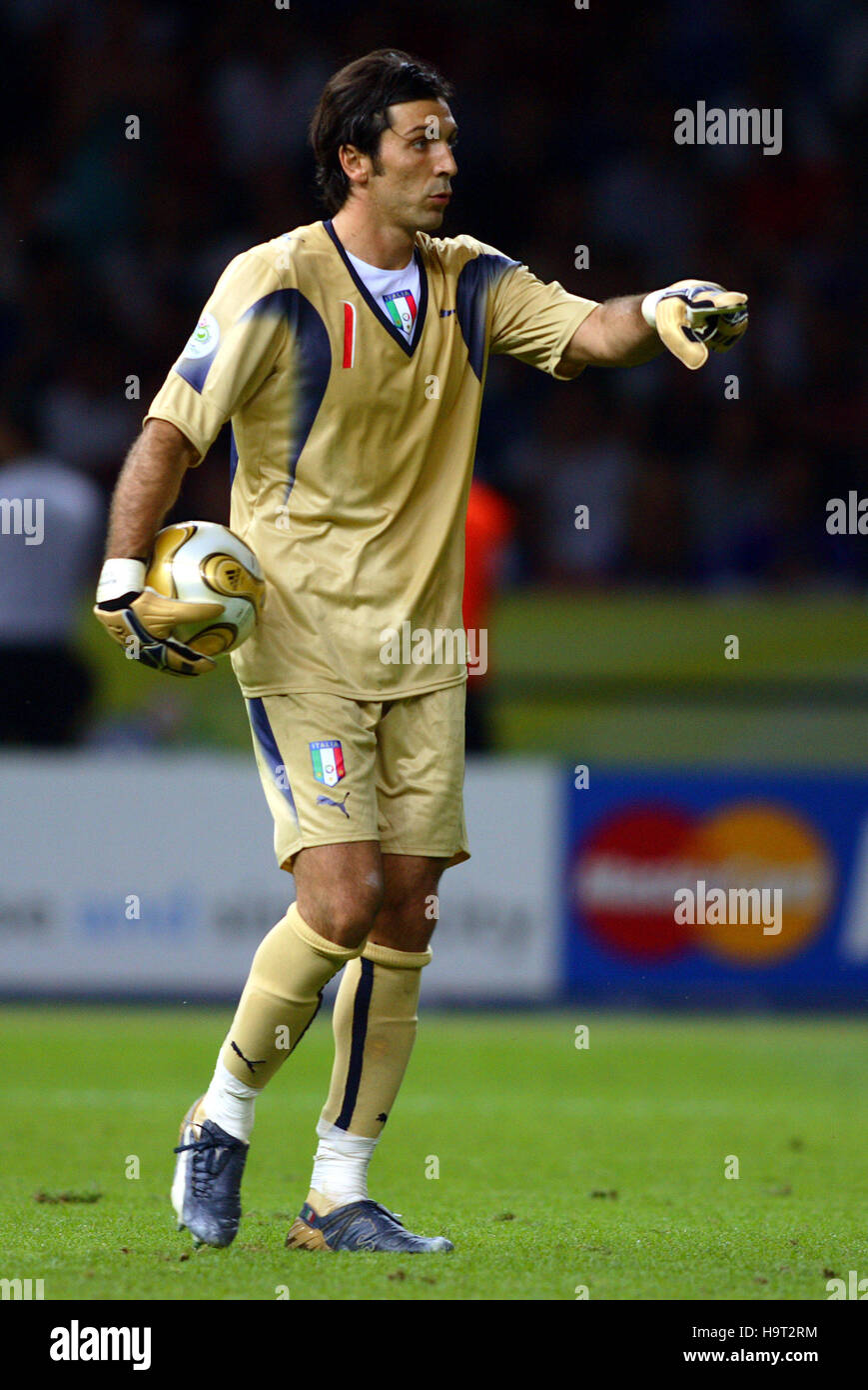 Gianluigi buffon italy juventus world -Fotos und -Bildmaterial in hoher ...