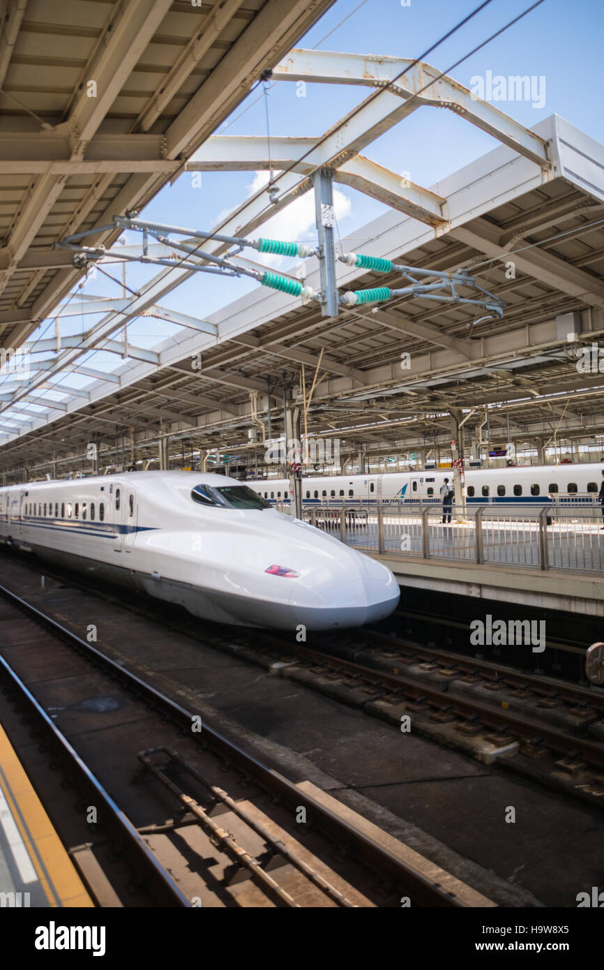 Shinkansen in japan -Fotos und -Bildmaterial in hoher Auflösung – Alamy