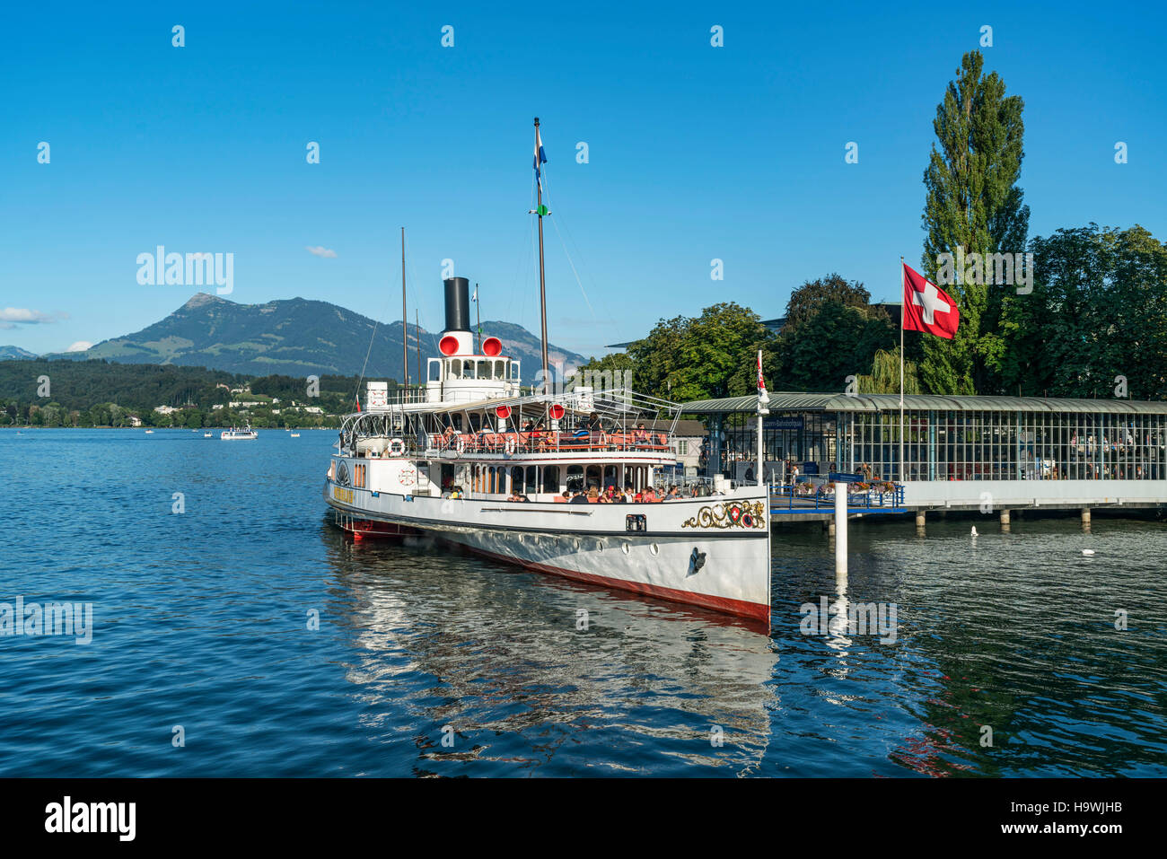 Luzernersee tourismus -Fotos und -Bildmaterial in hoher Auflösung – Alamy