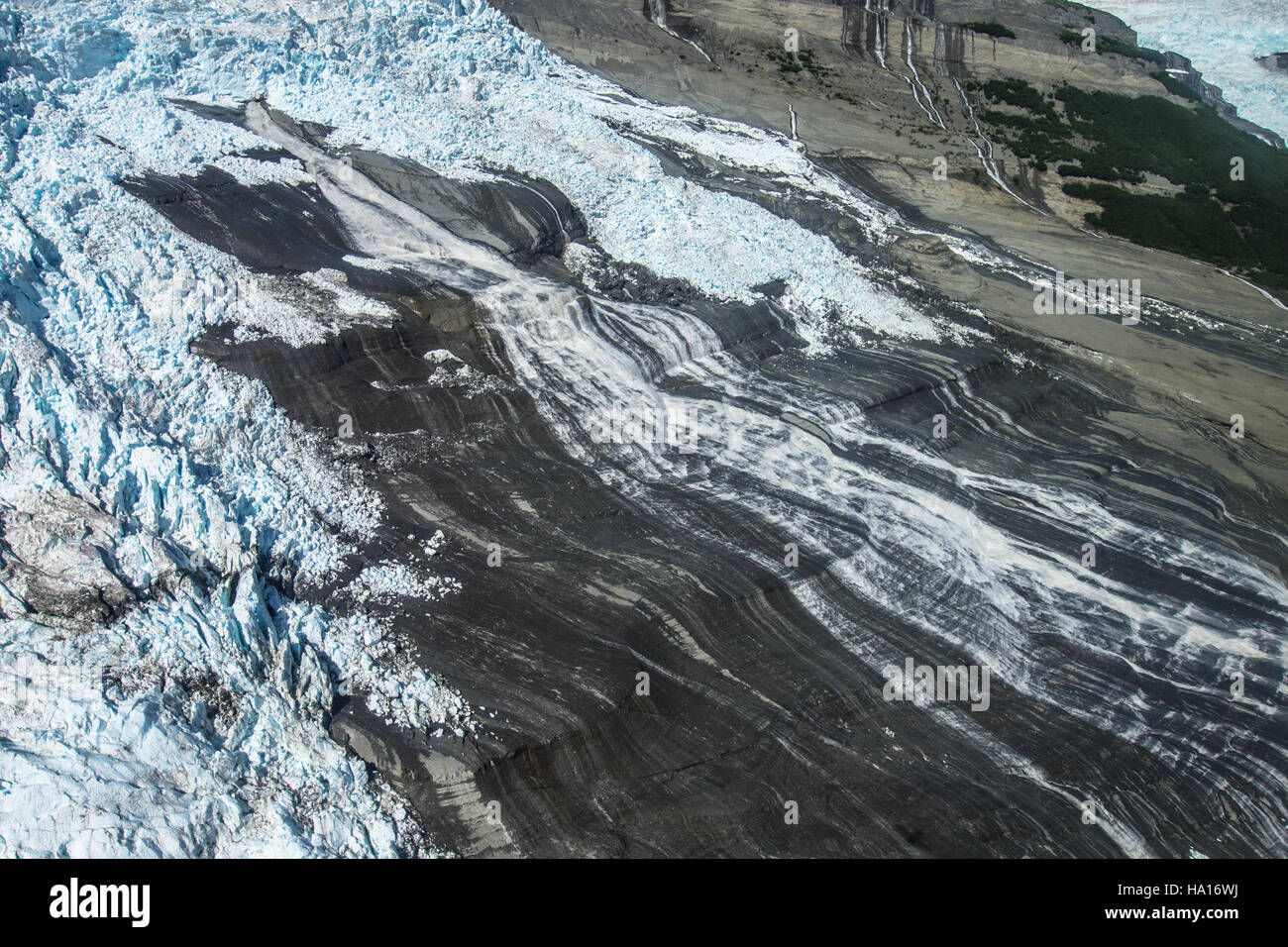 Dieses Foto zeigt die Robinson Mountains und den Guyot-Gletscher in ...