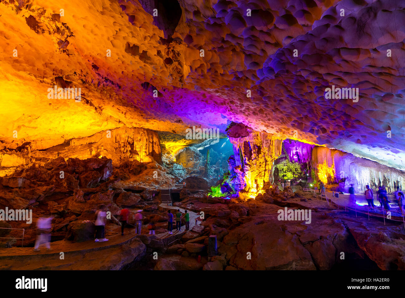 Hang sung sot höhle -Fotos und -Bildmaterial in hoher Auflösung – Alamy
