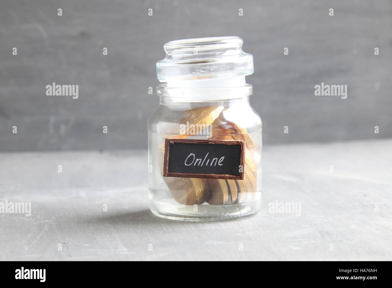 Netto sign -Fotos und -Bildmaterial in hoher Auflösung – Alamy