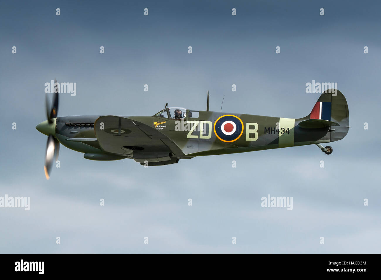 Spitfire mh434 -Fotos und -Bildmaterial in hoher Auflösung – Alamy