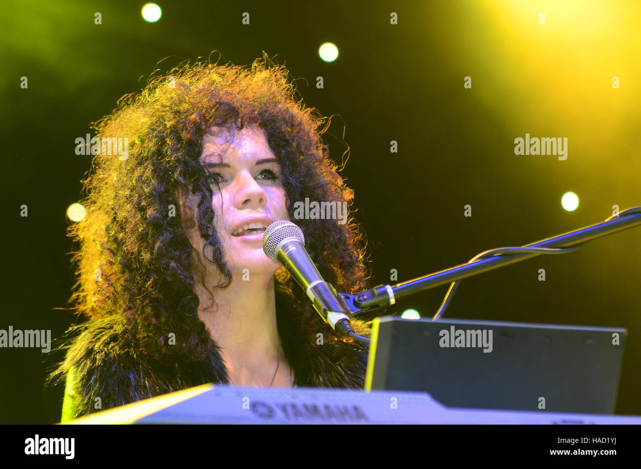 Transgender singer -Fotos und -Bildmaterial in hoher Auflösung – Alamy