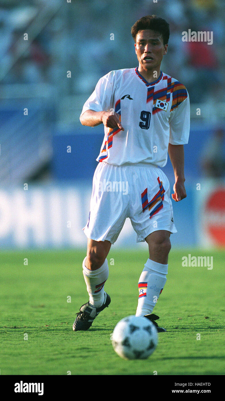 Kim joo gesungen -Fotos und -Bildmaterial in hoher Auflösung – Alamy
